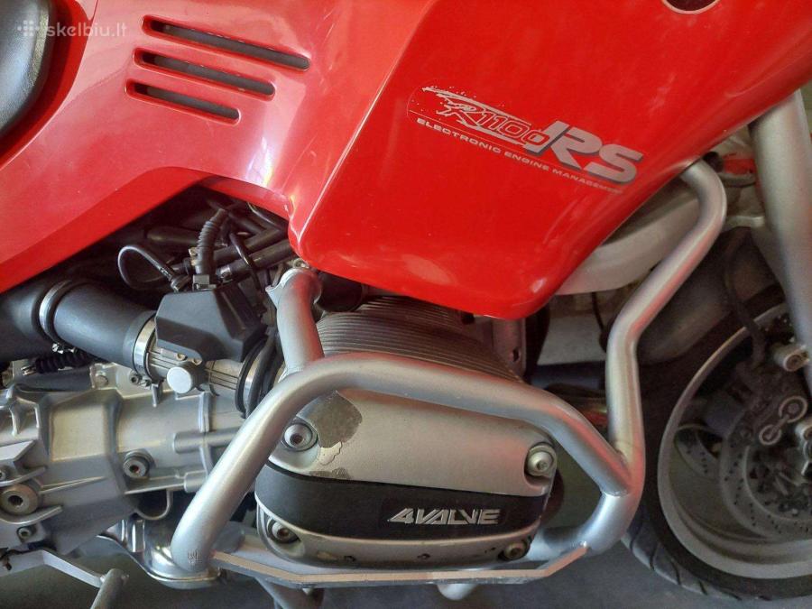Red BMW R 1100RS 1994 in Kaunas, with an engine capacity of 1.09 L and mileage of 105 thousand km for 2000 €, photo 4 on AUTOMOTO.COM.LV