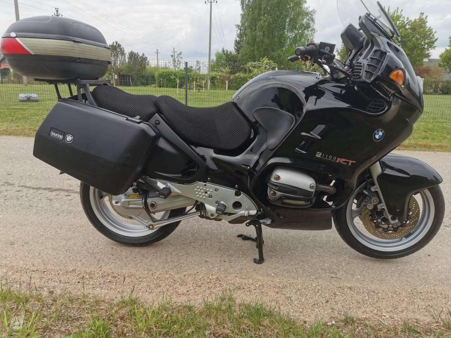 Melns BMW R 1100RT 2000 Jurbarkas, ar dzinēja tilpumu 1.10 L un nobraukumu 85 tūkst. km par 1400 €, foto 3 vietnē AUTOMOTO.COM.LV