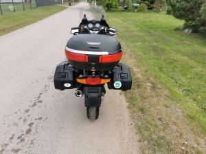 Melns BMW R 1100RT 2000 Jurbarkas, ar dzinēja tilpumu 1.10 L un nobraukumu 85 tūkst. km par 1400 €, foto 4 vietnē AUTOMOTO.COM.LV