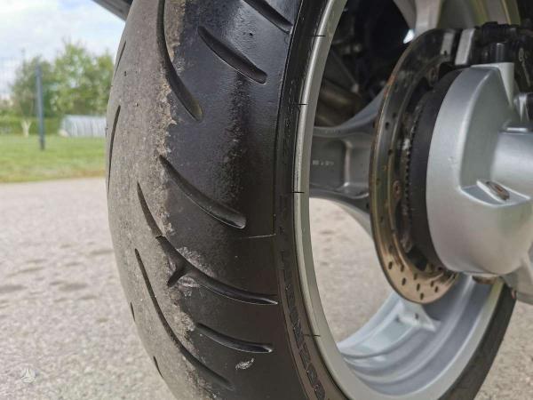 Melns BMW R 1100RT 2000 Jurbarkas, ar dzinēja tilpumu 1.10 L un nobraukumu 85 tūkst. km par 1400 €, foto 7 vietnē AUTOMOTO.COM.LV