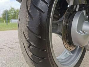 Melns BMW R 1100RT 2000 Jurbarkas, ar dzinēja tilpumu 1.10 L un nobraukumu 85 tūkst. km par 1380 €, foto 9 vietnē AUTOMOTO.COM.LV