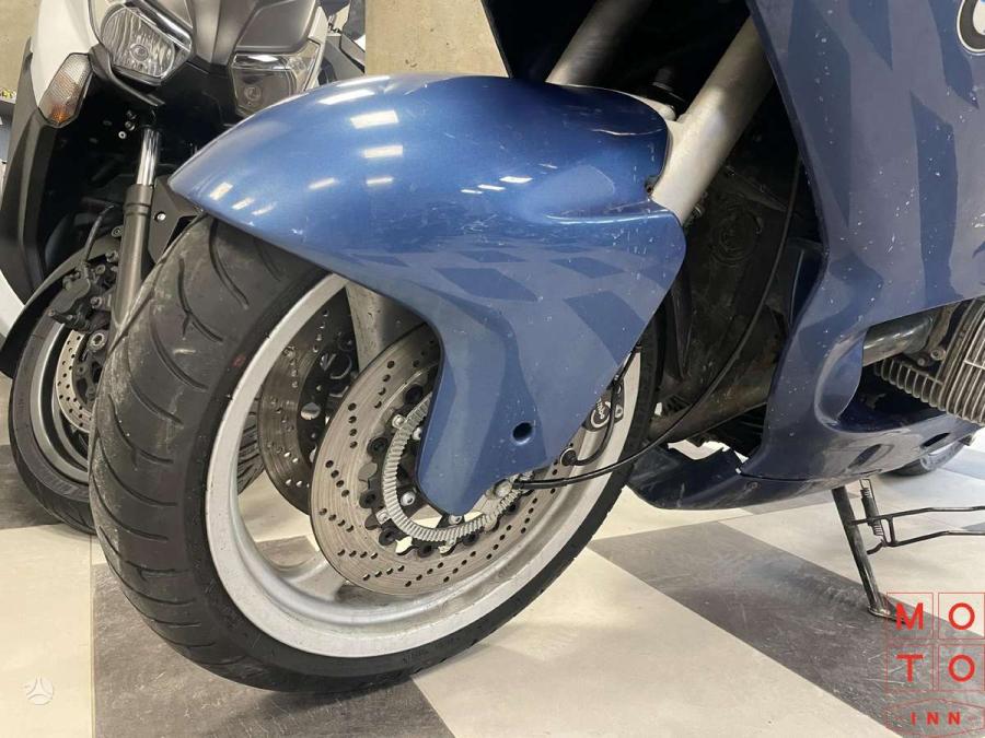 Zils BMW R 1100RT 1996 Rīga, ar dzinēja tilpumu 1.10 L un nobraukumu 81 tūkst. km par 2299 €, foto 9 vietnē AUTOMOTO.COM.LV