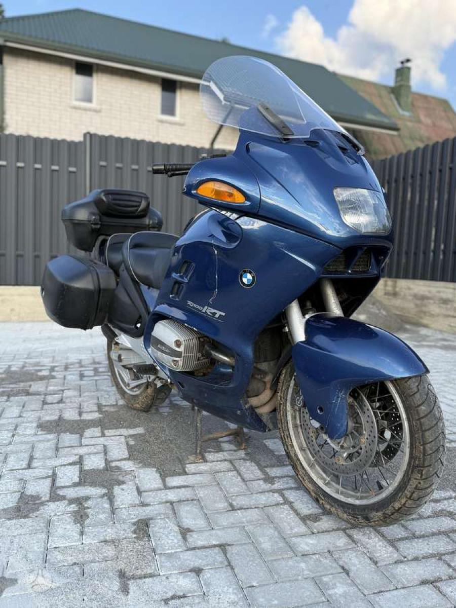 Синий БМВ R 1100RT 1996 в Алитус, объемом двигателя 1.10 л и пробегом 130 тыс. км за 1700 €, фото 1 на AUTOMOTO.COM.LV