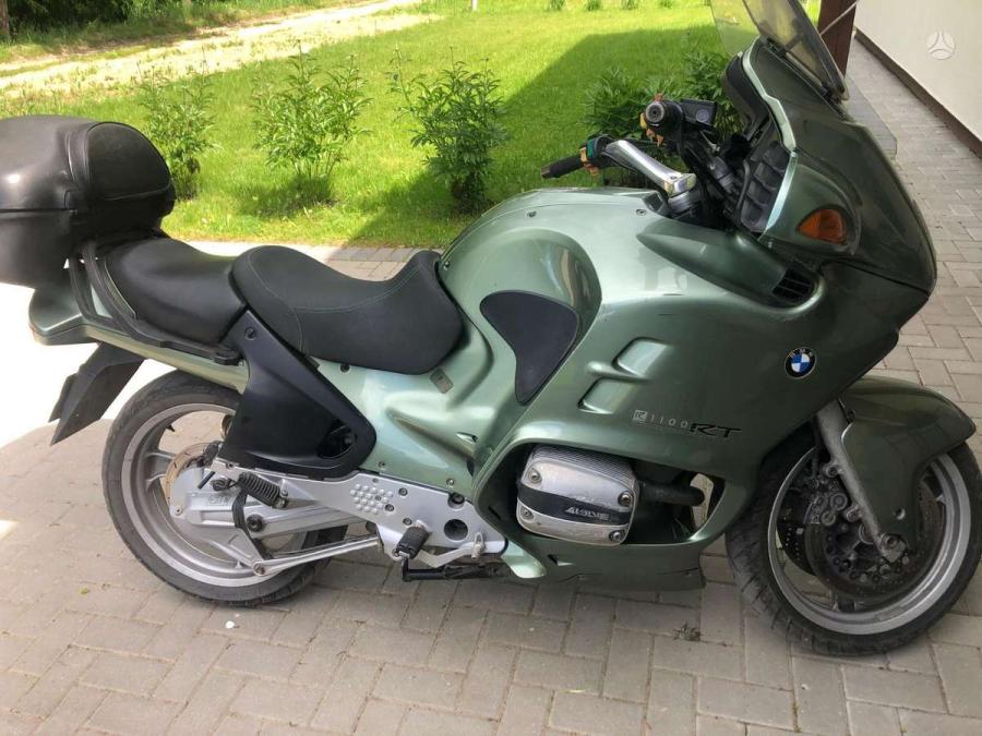 Green BMW R 1100RT 1999 in Kaunas, with an engine capacity of 1.10 L and mileage of 139 thousand km for 1300 €, photo 1 on AUTOMOTO.COM.LV