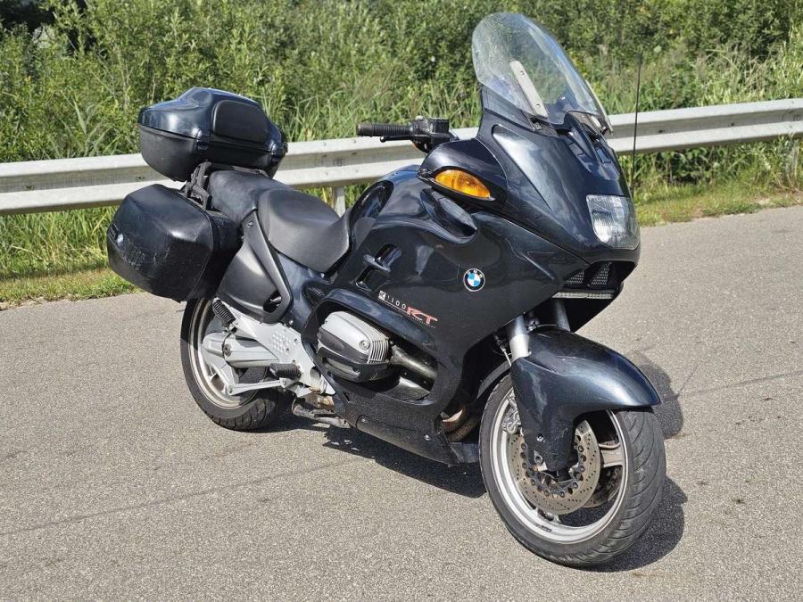 Pelēks BMW R 1100RT 1998 Viļņa, ar dzinēja tilpumu 1.10 L un nobraukumu 134 tūkst. km par 1250 €, foto 3 vietnē AUTOMOTO.COM.LV