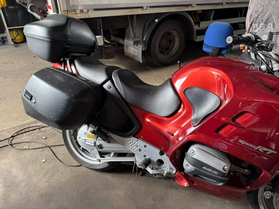 BMW R 1100RT 1995 in Panevezys, with an engine capacity of 1.10 L and mileage of 79 thousand km for 2650 €, photo 3 on AUTOMOTO.COM.LV