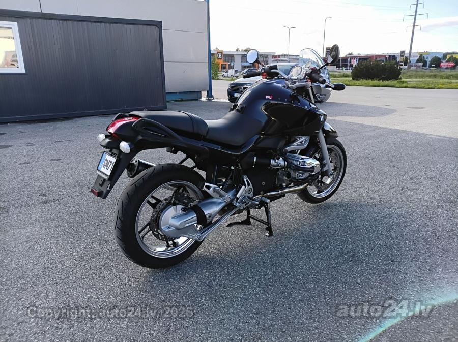 Черный БМВ R 1150R 2001 в Тарту, объемом двигателя 1.13 л и пробегом 51 тыс. км за 3190 €, фото 4 на AUTOMOTO.COM.LV