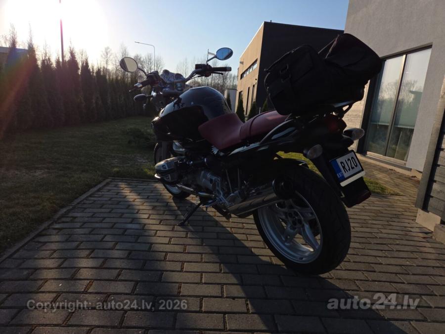Black BMW R 1150R 2002 in Tartu, with an engine capacity of 1.13 L and mileage of 53 thousand km for 3500 €, photo 8 on AUTOMOTO.COM.LV