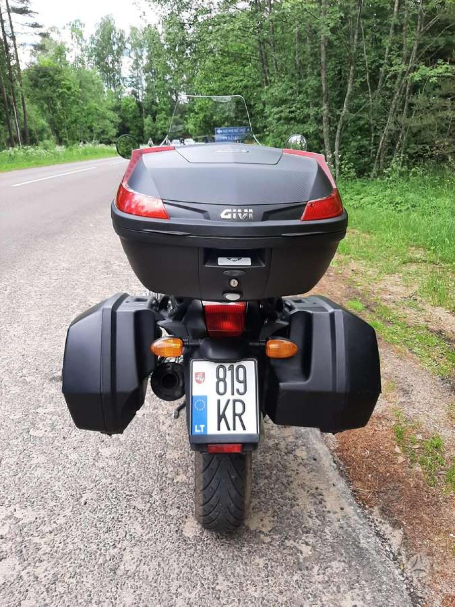 Black BMW R 1150R 2002 in Vilnius, with an engine capacity of 1.15 L and mileage of 105 thousand km for 2350 €, photo 18 on AUTOMOTO.COM.LV