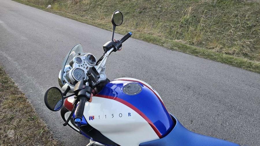 BMW R 1150R 2002 in Siauliai, with an engine capacity of 1.13 L and mileage of 101 thousand km for 1750 €, photo 4 on AUTOMOTO.COM.LV