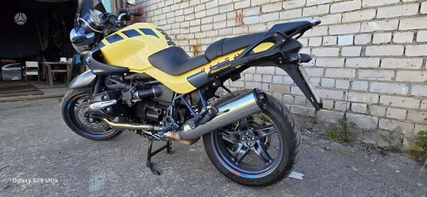 BMW R 1150R 2002 in Visaginas on AUTOMOTO.COM.LV Yellow BMW R 1150R 2002 in Visaginas, with an engine capacity of 1.15 L and mileage of 80 thousand km for 2500 €, photo 7 on AUTOMOTO.COM.LV