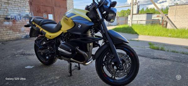 BMW R 1150R 2002 in Visaginas on AUTOMOTO.COM.LV Yellow BMW R 1150R 2002 in Visaginas, with an engine capacity of 1.15 L and mileage of 80 thousand km for 2500 €, photo 9 on AUTOMOTO.COM.LV