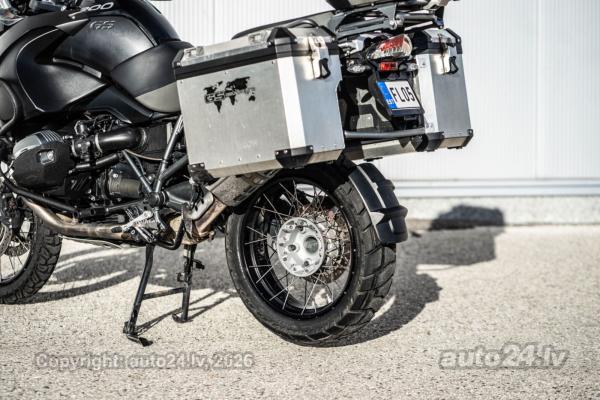 Black BMW R 1200GS ADVENTURE 2012 in Tartu, with an engine capacity of 1.17 L and mileage of 93 thousand km for 8500 €, photo 9 on AUTOMOTO.COM.LV