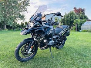 Melns BMW R 1200GS ADVENTURE 2016 Kauņa, ar dzinēja tilpumu 1.20 L un nobraukumu 52 tūkst. km par 11400 €, foto  vietnē AUTOMOTO.COM.LV