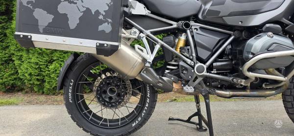 Black BMW R 1200GS ADVENTURE 2016 in Mazeikiai, with an engine capacity of 1.20 L and mileage of 72 thousand km for 12000 €, photo 8 on AUTOMOTO.COM.LV