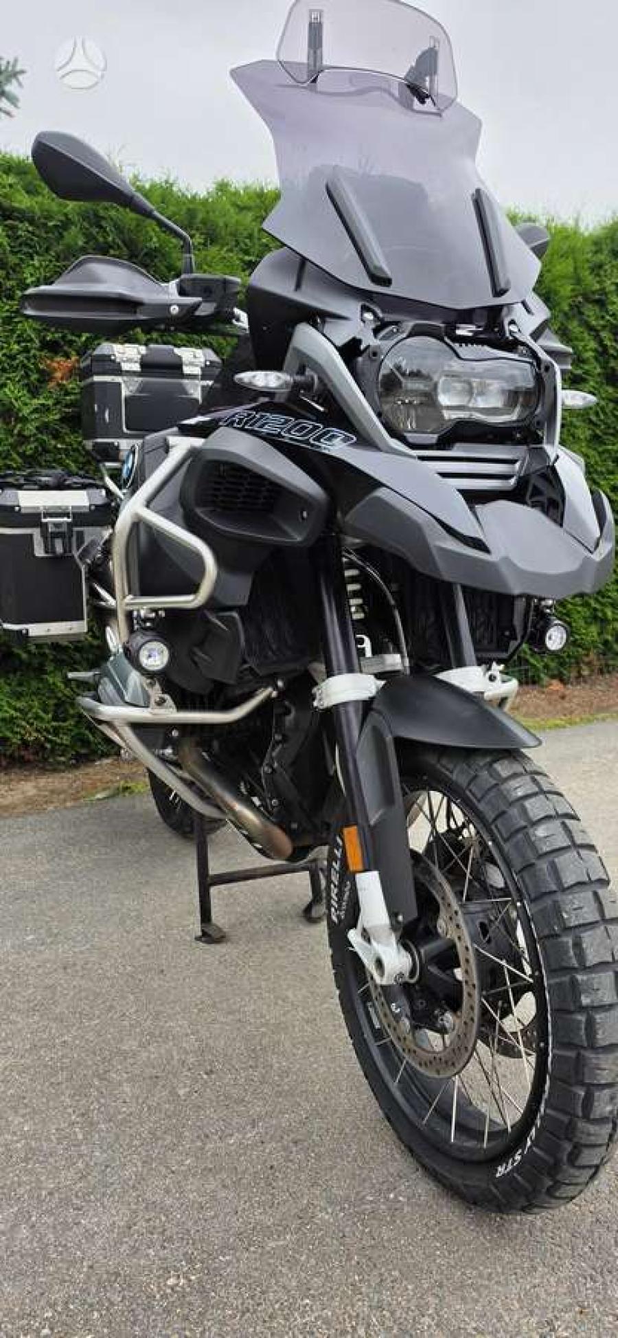 Black BMW R 1200GS ADVENTURE 2016 in Mazeikiai, with an engine capacity of 1.20 L and mileage of 72 thousand km for 12000 €, photo 12 on AUTOMOTO.COM.LV