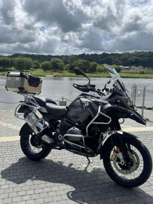 Melns BMW R 1200GS ADVENTURE 2017 Kauņa, ar dzinēja tilpumu 1.20 L un nobraukumu 33 tūkst. km par 9900 €, foto 3 vietnē AUTOMOTO.COM.LV