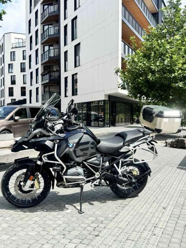 Melns BMW R 1200GS ADVENTURE 2017 Kauņa, ar dzinēja tilpumu 1.20 L un nobraukumu 33 tūkst. km par 9900 €, foto 6 vietnē AUTOMOTO.COM.LV