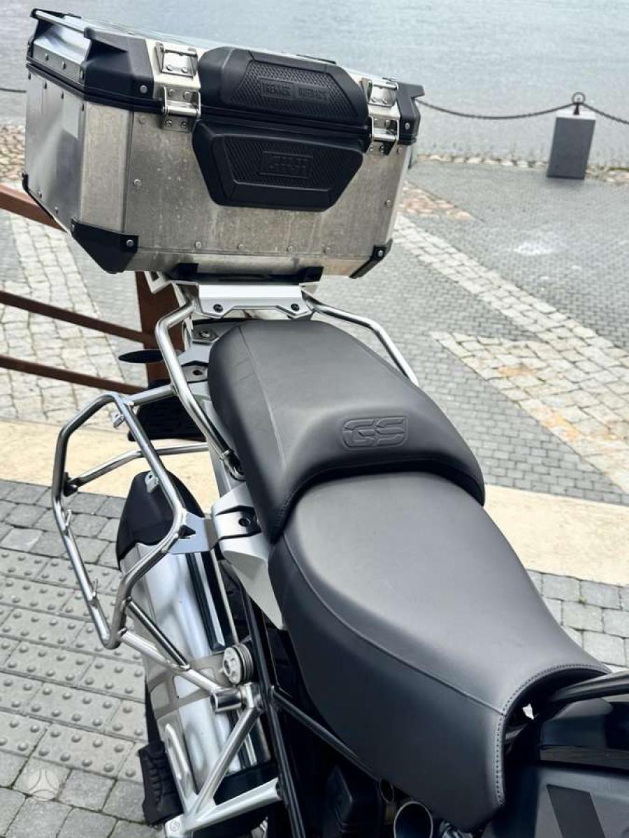 Melns BMW R 1200GS ADVENTURE 2017 Kauņa, ar dzinēja tilpumu 1.20 L un nobraukumu 33 tūkst. km par 9900 €, foto 13 vietnē AUTOMOTO.COM.LV