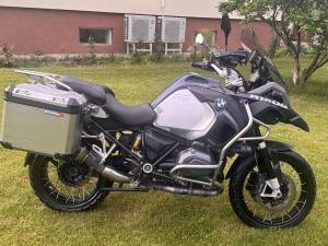 Zils BMW R 1200GS ADVENTURE 2017 Viļņa, ar dzinēja tilpumu 1.17 L un nobraukumu 33 tūkst. km par 14000 €, foto 4 vietnē AUTOMOTO.COM.LV