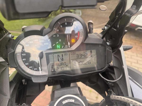 Синий БМВ R 1200GS ADVENTURE 2017 в Вильнюс, объемом двигателя 1.17 л и пробегом 33 тыс. км за 14000 €, фото 4 на AUTOMOTO.COM.LV