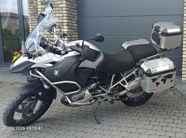 Pelēks BMW R 1200GS ADVENTURE 2008 Viļņa, ar dzinēja tilpumu 1.17 L un nobraukumu 80 tūkst. km par 5600 €, foto 2 vietnē AUTOMOTO.COM.LV