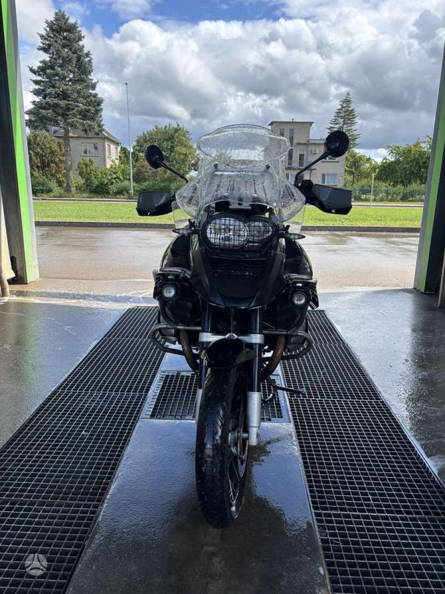 BMW R 1200GS ADVENTURE 2010 in Taurage, with an engine capacity of 1.20 L and mileage of 50 thousand km for 4600 €, photo 3 on AUTOMOTO.COM.LV