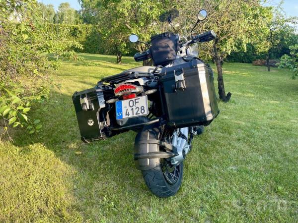 BMW R 1200GS ADVENTURE 2011 in Daugavpils, with an engine capacity of 1.20 L and mileage of 0 thousand km for 6700 €, photo 3 on AUTOMOTO.COM.LV