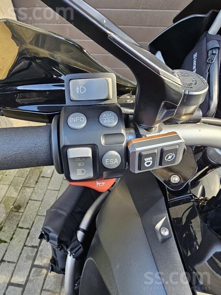 BMW R 1200GS ADVENTURE 2013 in Talsi, with an engine capacity of 1.15 L and mileage of 0 thousand km for 8000 €, photo 5 on AUTOMOTO.COM.LV