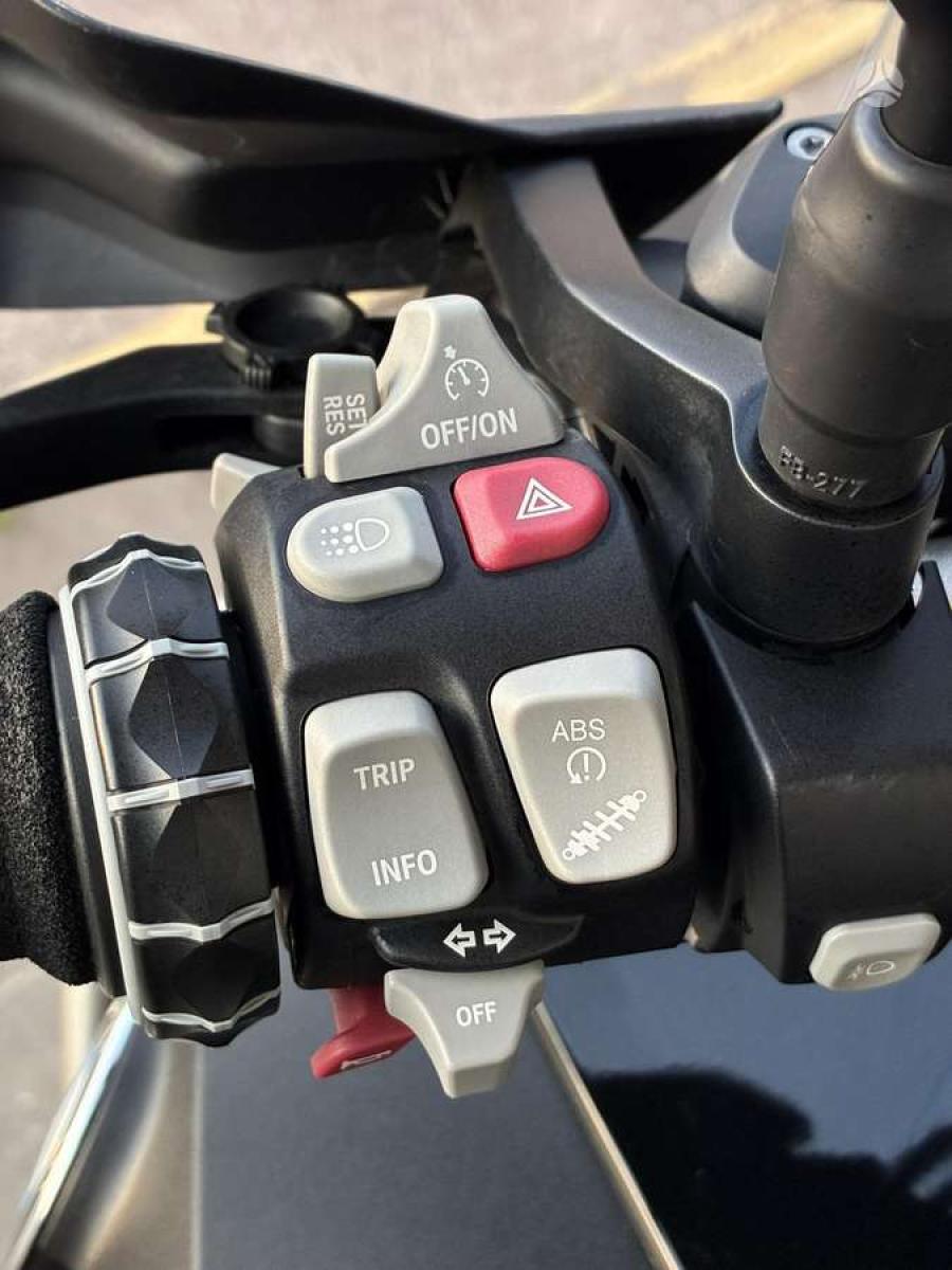 БМВ R 1200GS ADVENTURE 2016 в Вильнюс, объемом двигателя 1.20 л и пробегом 64 тыс. км за 10200 €, фото 13 на AUTOMOTO.COM.LV