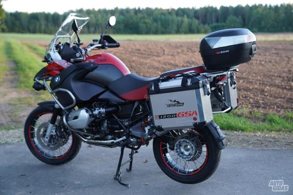 Red BMW R 1200GS ADVENTURE 2008 in Akmene, with an engine capacity of 1.20 L and mileage of 72 thousand km for 6600 €, photo 5 on AUTOMOTO.COM.LV