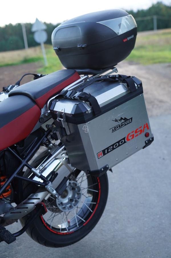 Red BMW R 1200GS ADVENTURE 2008 in Akmene, with an engine capacity of 1.20 L and mileage of 72 thousand km for 6600 €, photo 11 on AUTOMOTO.COM.LV