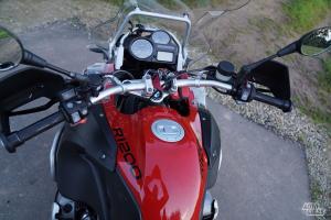 Red BMW R 1200GS ADVENTURE 2008 in Akmene, with an engine capacity of 1.20 L and mileage of 72 thousand km for 6600 €, photo 24 on AUTOMOTO.COM.LV