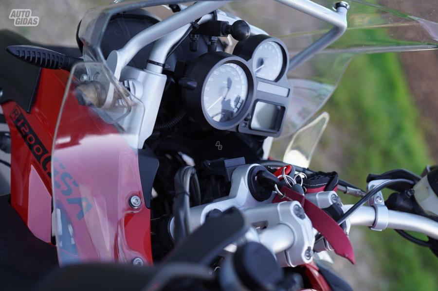 Red BMW R 1200GS ADVENTURE 2008 in Akmene, with an engine capacity of 1.20 L and mileage of 72 thousand km for 6600 €, photo 28 on AUTOMOTO.COM.LV
