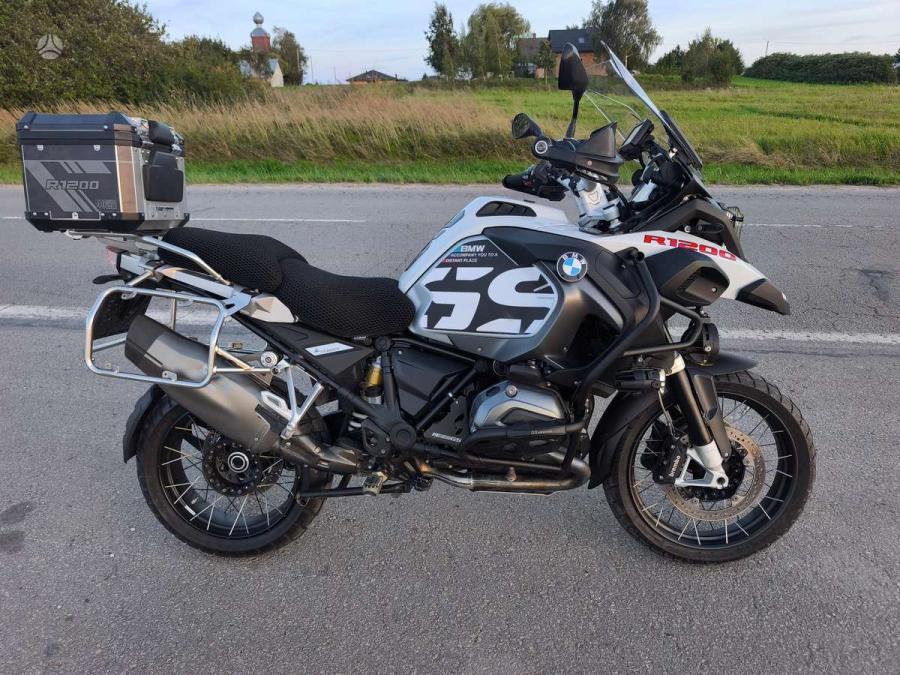Белый БМВ R 1200GS ADVENTURE 2016 в Ионава, объемом двигателя 1.20 л и пробегом 51 тыс. км за 11500 €, фото 1 на AUTOMOTO.COM.LV