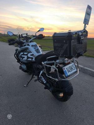 Белый БМВ R 1200GS ADVENTURE 2016 в Ионава, объемом двигателя 1.20 л и пробегом 51 тыс. км за 11500 €, фото 5 на AUTOMOTO.COM.LV