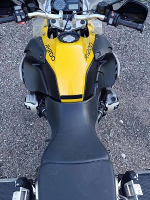 Dzeltens BMW R 1200GS ADVENTURE 2011 Alīta, ar dzinēja tilpumu 1.20 L un nobraukumu 88 tūkst. km par 5900 €, foto 14 vietnē AUTOMOTO.COM.LV