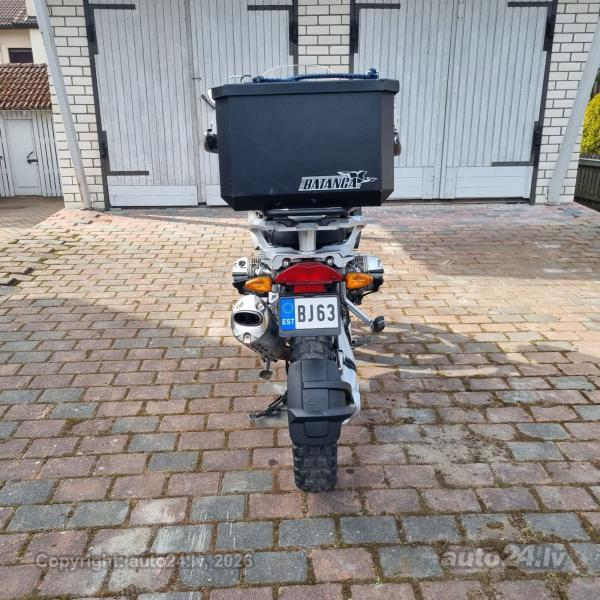 Черный БМВ R 1200GS 2005 в Таллин, объемом двигателя 1.20 л и пробегом 129 тыс. км за 4100 €, фото 4 на AUTOMOTO.COM.LV
