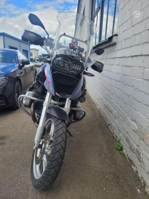 Black BMW R 1200GS 2005 in Vilnius, with an engine capacity of 1.17 L and mileage of 138 thousand km for 3499 €, photo 5 on AUTOMOTO.COM.LV