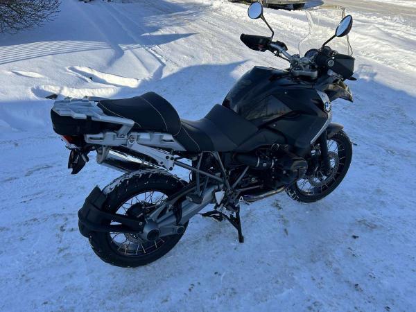 Melns BMW R 1200GS 2010 Kauņa, ar dzinēja tilpumu 1.20 L un nobraukumu 75 tūkst. km par 4800 €, foto 6 vietnē AUTOMOTO.COM.LV