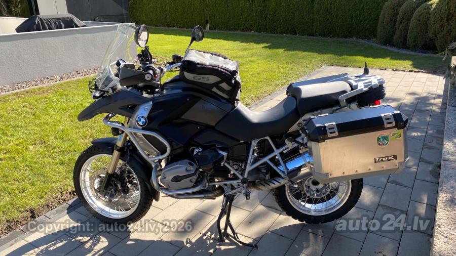 Black BMW R 1200GS 2010 in Tallinn, with an engine capacity of 0.00 L and mileage of 30 thousand km for 10900 €, photo 3 on AUTOMOTO.COM.LV