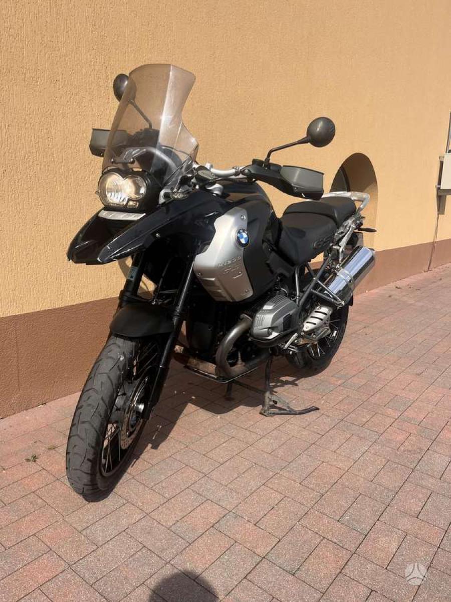 Black BMW R 1200GS 2012 in Taurage, with an engine capacity of 1.17 L and mileage of 81 thousand km for 4500 €, photo 6 on AUTOMOTO.COM.LV