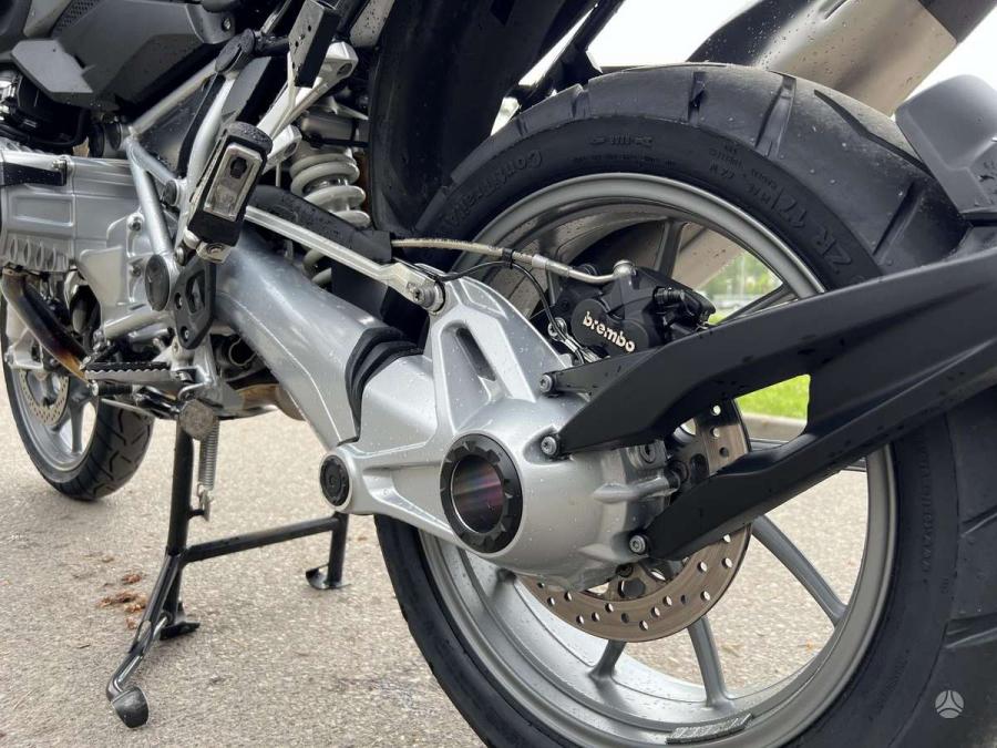 Black BMW R 1200GS 2018 in Vilnius, with an engine capacity of 1.20 L and mileage of 33 thousand km for 13200 €, photo 8 on AUTOMOTO.COM.LV