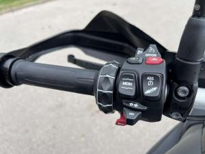 Black BMW R 1200GS 2018 in Vilnius, with an engine capacity of 1.20 L and mileage of 33 thousand km for 13200 €, photo 15 on AUTOMOTO.COM.LV