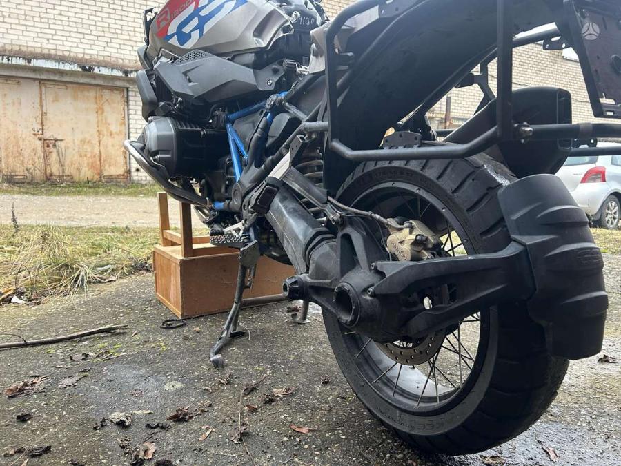 Blue BMW R 1200GS 2018 in Siauliai, with an engine capacity of 1.20 L and mileage of 25 thousand km for 1800 €, photo 8 on AUTOMOTO.COM.LV