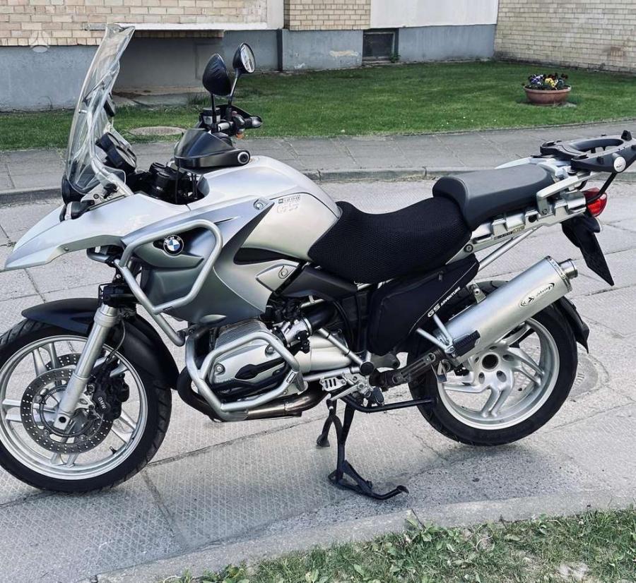 Grey BMW R 1200GS 2004 in Kaunas, with an engine capacity of 1.20 L and mileage of 133 thousand km for 3200 €, photo 3 on AUTOMOTO.COM.LV