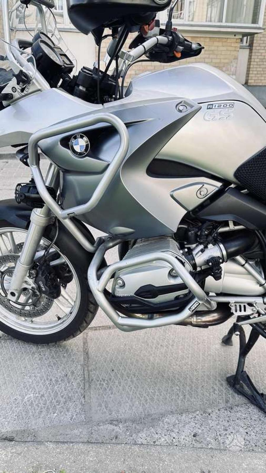 Grey BMW R 1200GS 2004 in Kaunas, with an engine capacity of 1.20 L and mileage of 133 thousand km for 3200 €, photo 4 on AUTOMOTO.COM.LV