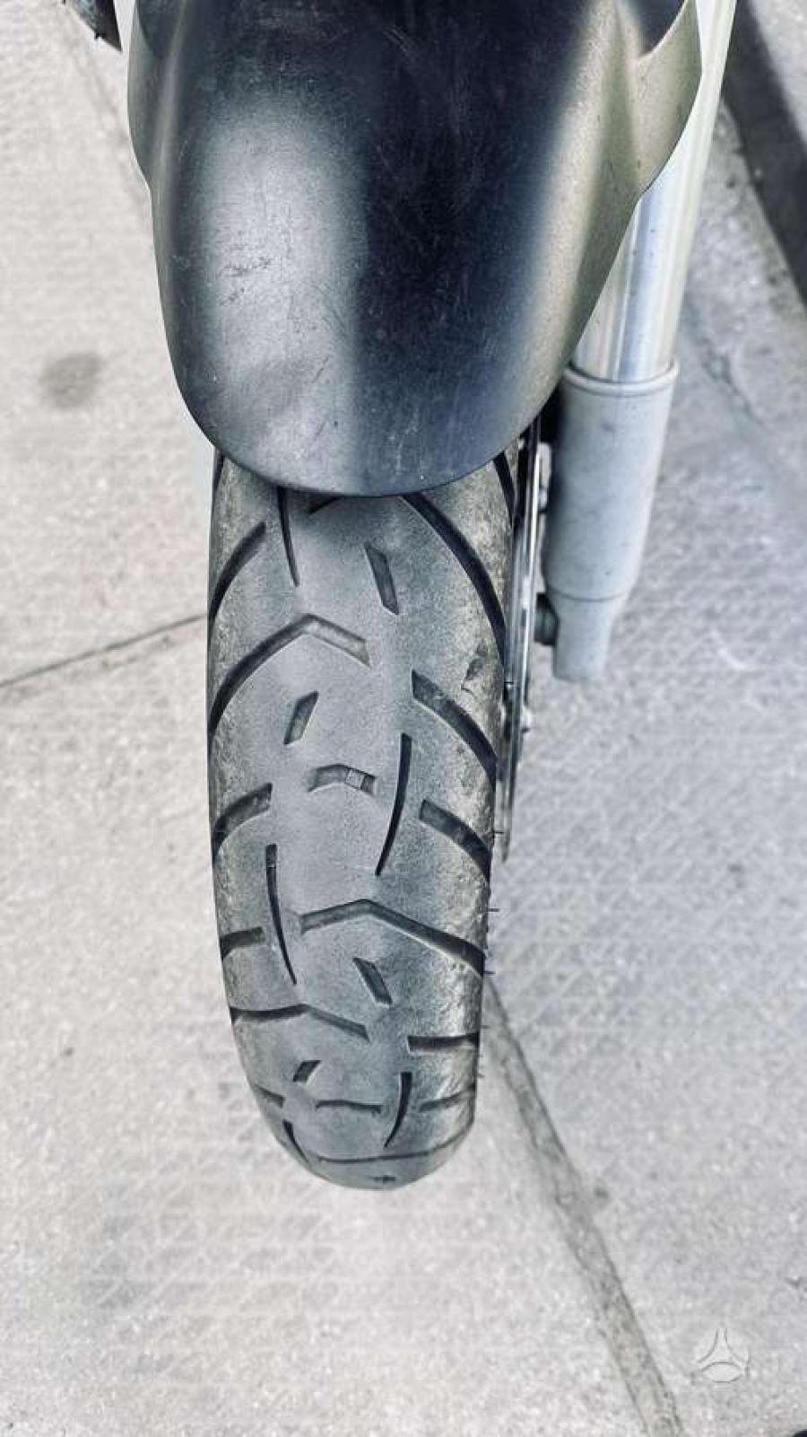 Grey BMW R 1200GS 2004 in Kaunas, with an engine capacity of 1.20 L and mileage of 133 thousand km for 3200 €, photo 7 on AUTOMOTO.COM.LV