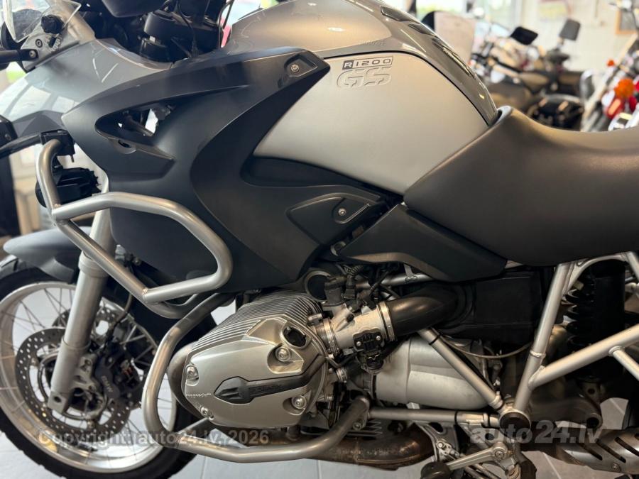 Grey BMW R 1200GS 2006 in Tallinn, with an engine capacity of 1.17 L and mileage of 65 thousand km for 4490 €, photo 14 on AUTOMOTO.COM.LV