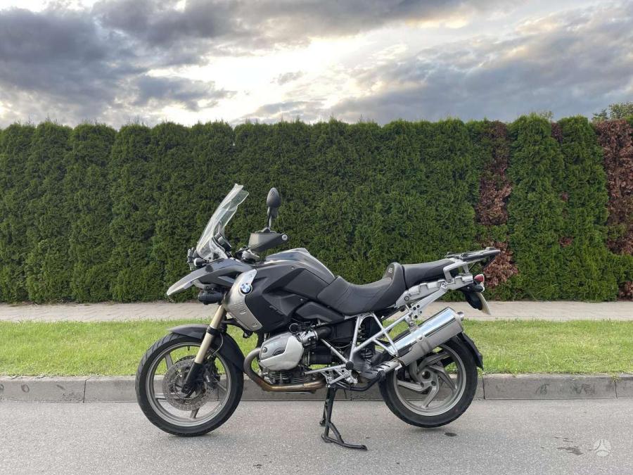 Grey BMW R 1200GS 2008 in Vilnius, with an engine capacity of 1.17 L and mileage of 65 thousand km for 4300 €, photo 1 on AUTOMOTO.COM.LV